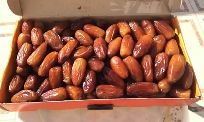 Dattes Deglet Nour Branchées Ou Non Branchées - Ce tarif est valable ...